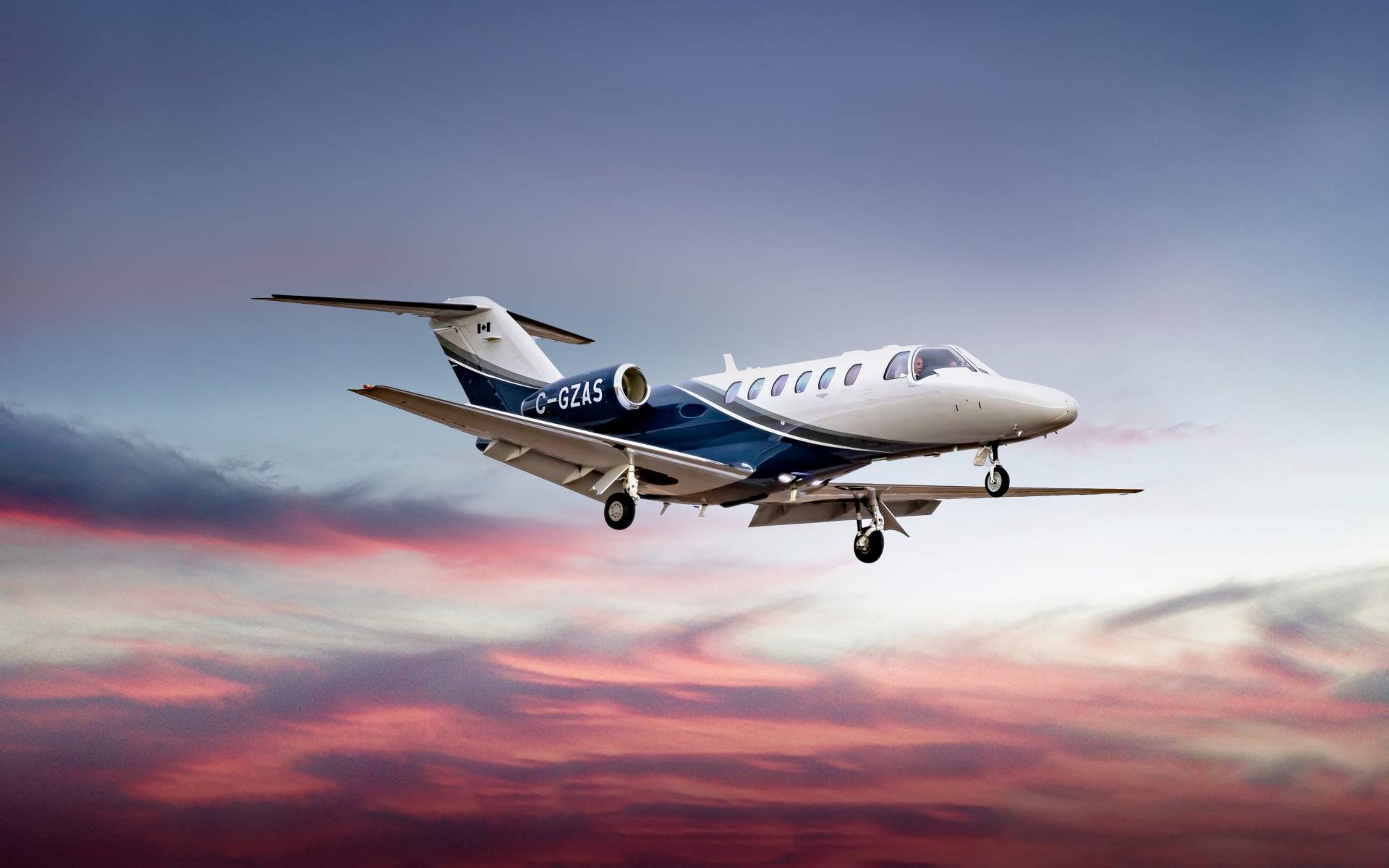 How Do You Become A Private Jet Pilot?