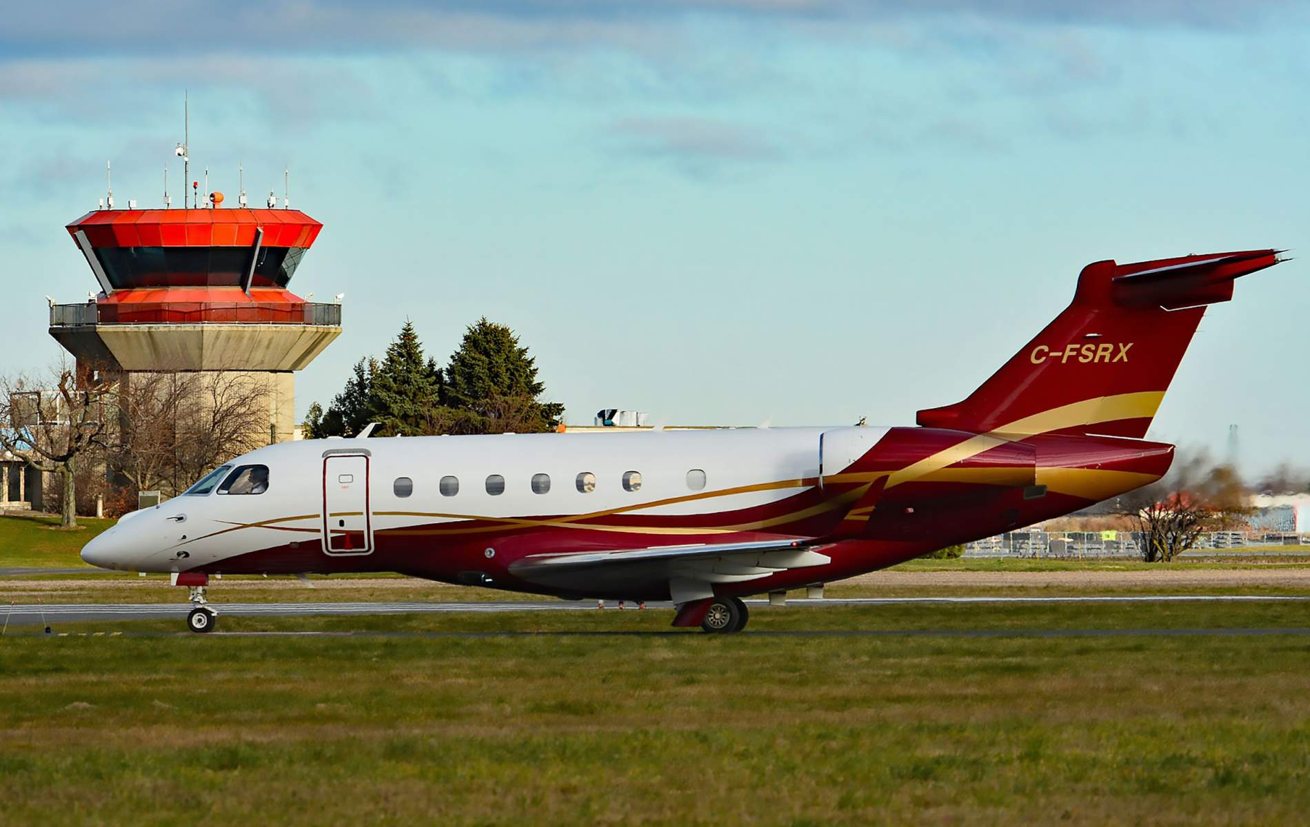 Embraer Legacy 500 Mid-Size Private Jet | AirSprint