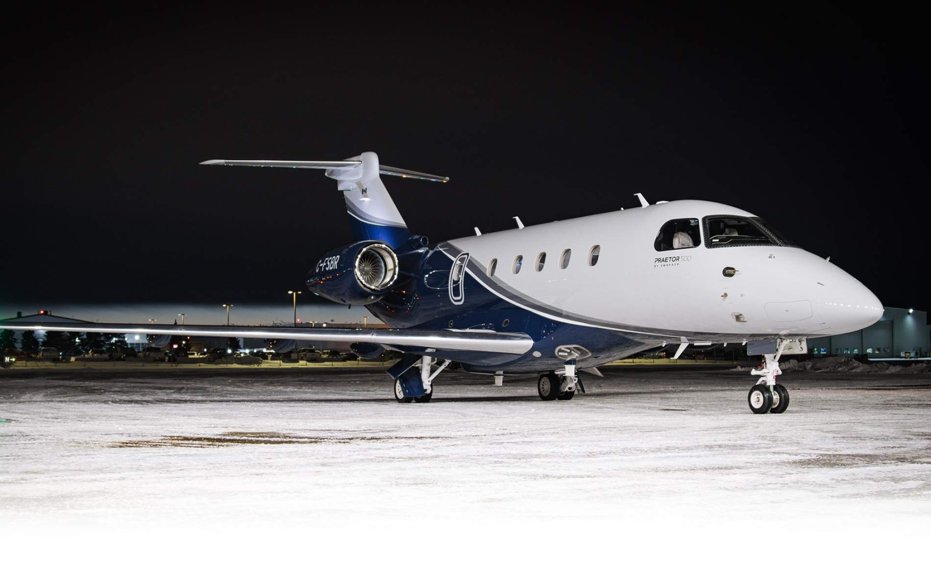 Embraer Praetor 500 Mid-Size Private Jet | AirSprint