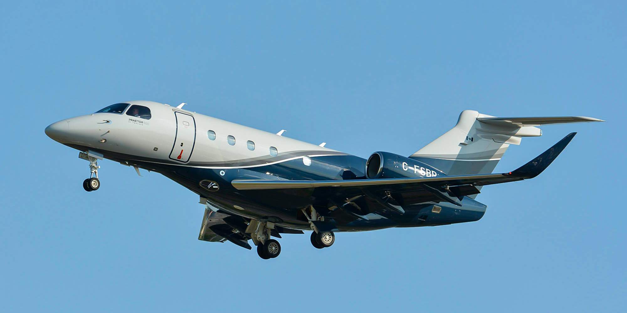 Embraer Praetor 500 Mid-Size Private Jet | AirSprint