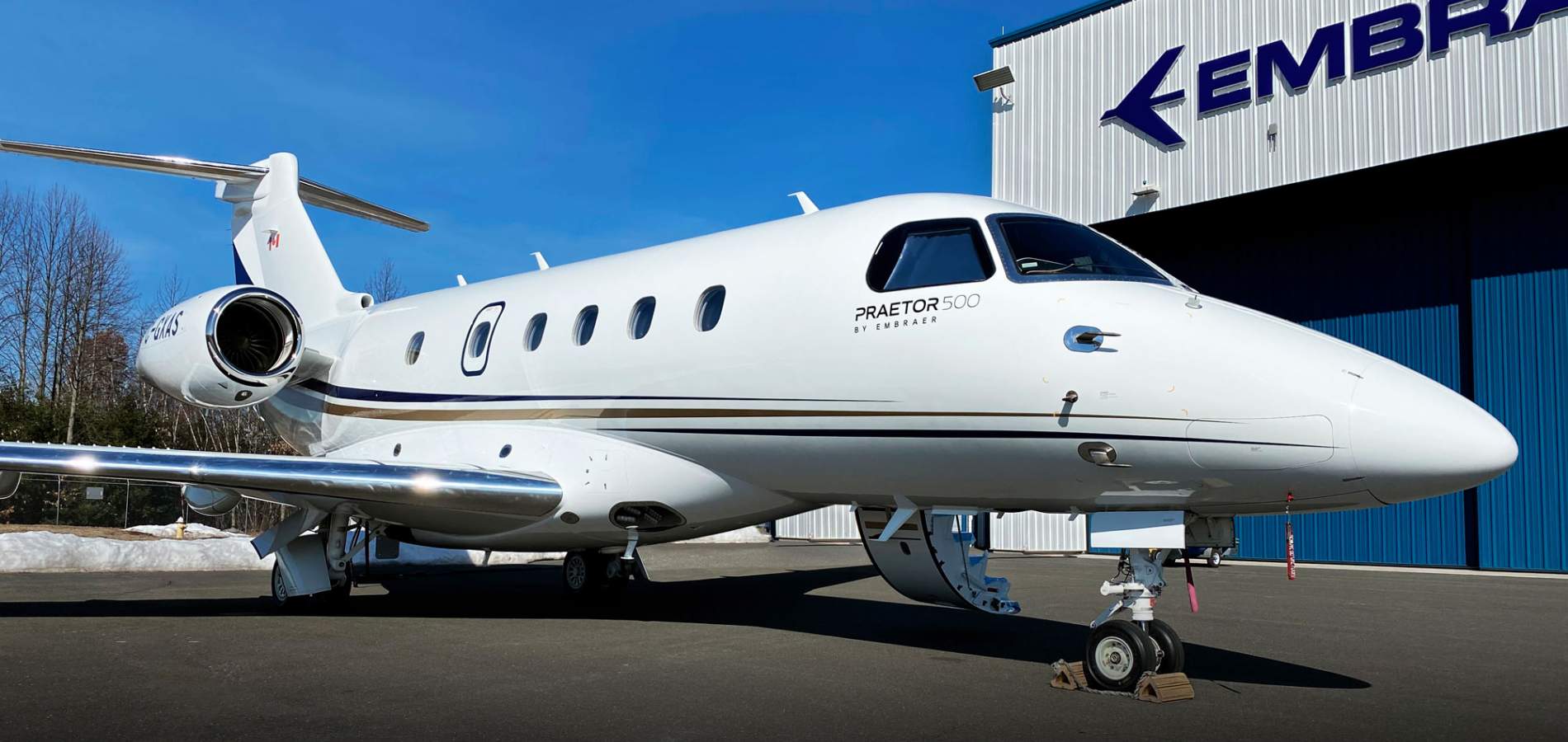 Embraer Praetor 500 Mid-Size Private Jet | AirSprint
