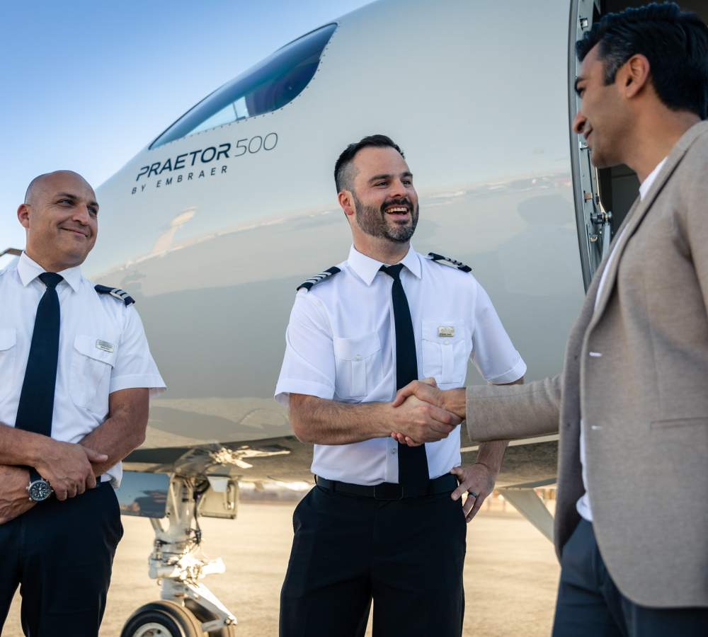 How Do You Become A Private Jet Pilot?