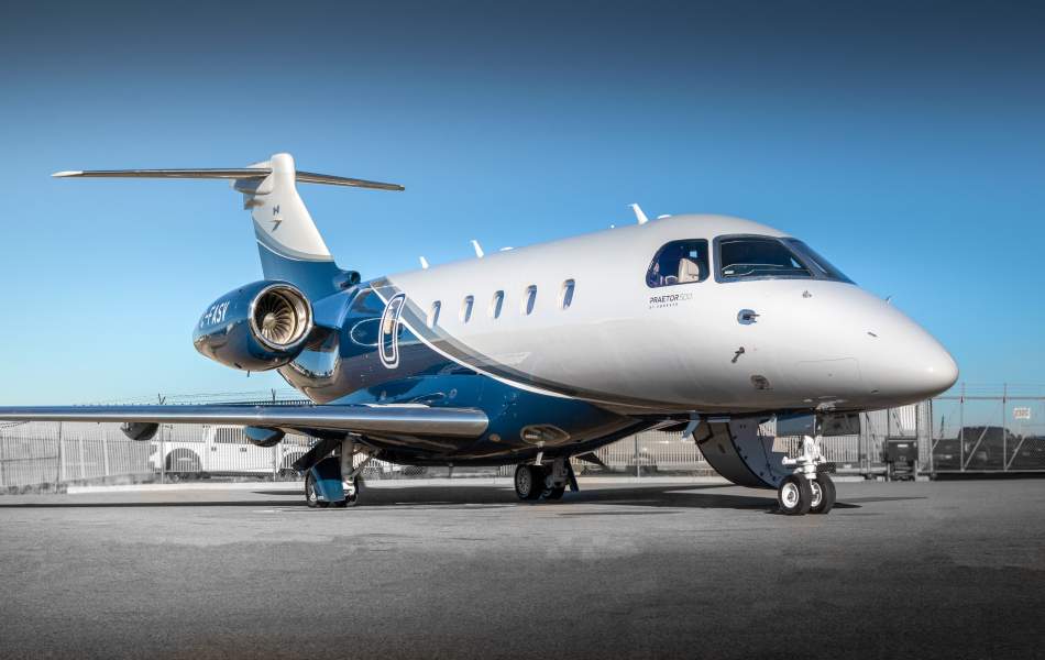 Embraer Praetor 500 Mid-Size Private Jet | AirSprint