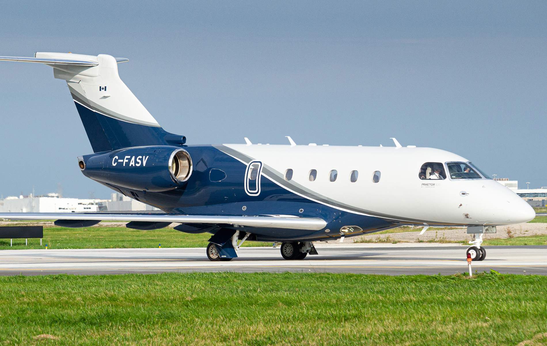 Embraer Praetor 500 Mid-Size Private Jet | AirSprint